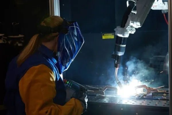 Hvordan sveiser du rustfritt stål? | Air Liquide Norway A/S
